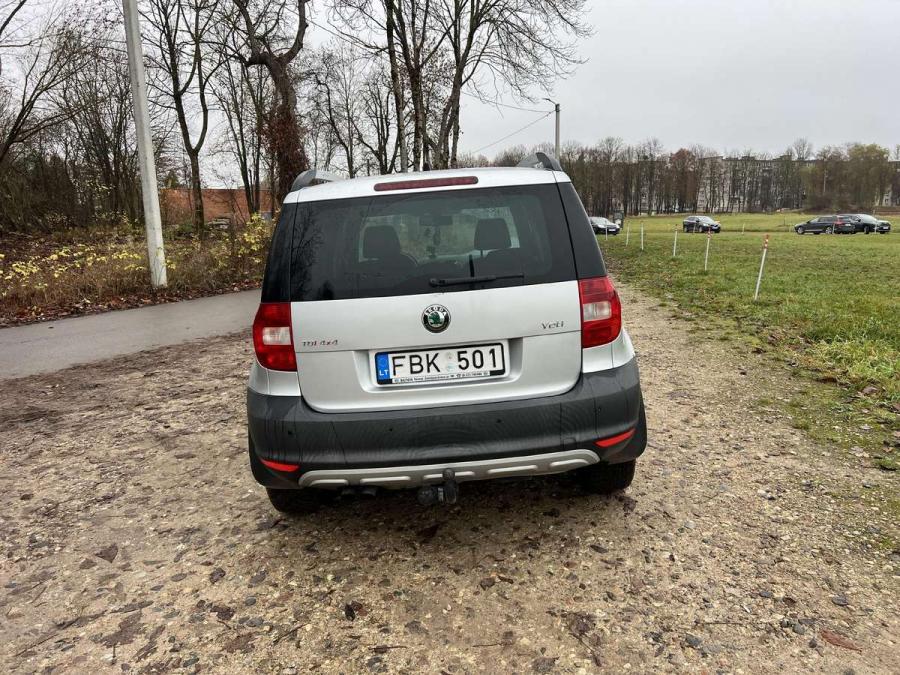 Grey Skoda Yeti 2010 in Kaunas, with an engine capacity of 1.97 L and mileage of 245 thousand km for 4800 €, photo 5 on AUTOMOTO.COM.LV