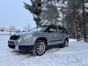 Grey Skoda Yeti 2010 in Utena, with an engine capacity of 1.80 L and mileage of 101 thousand km for 4599 €, photo 2 on AUTOMOTO.COM.LV