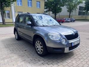 Grey Skoda Yeti 2010 in Ventspils, with an engine capacity of 2.00 L and mileage of 313 thousand km for 4150 €, photo  on AUTOMOTO.COM.LV