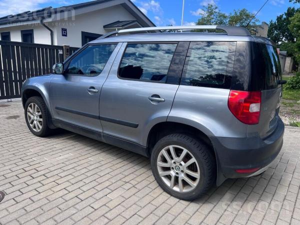 Pelēks Skoda Yeti 2010 Ventspils, ar dzinēja tilpumu 2.00 L un nobraukumu 313 tūkst. km par 4150 €, foto 3 vietnē AUTOMOTO.COM.LV