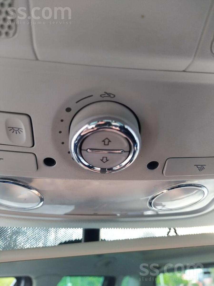Pelēks Skoda Yeti 2010 Liepāja, ar dzinēja tilpumu 2.00 L un nobraukumu 286 tūkst. km par 5169 €, foto 8 vietnē AUTOMOTO.COM.LV