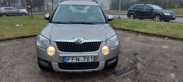 Pelēks Skoda Yeti 2011 Viļņa, ar dzinēja tilpumu 1.97 L un nobraukumu 258 tūkst. km par 3600 €, foto 2 vietnē AUTOMOTO.COM.LV