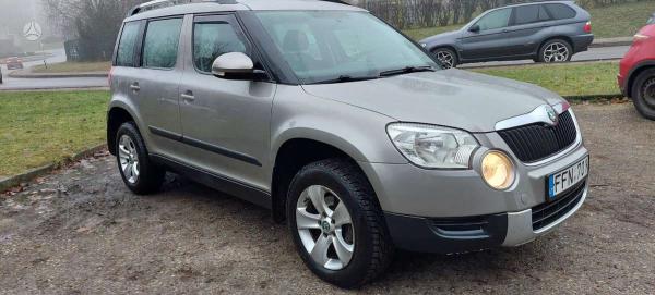 Pelēks Skoda Yeti 2011 Viļņa, ar dzinēja tilpumu 1.97 L un nobraukumu 258 tūkst. km par 3600 €, foto 4 vietnē AUTOMOTO.COM.LV