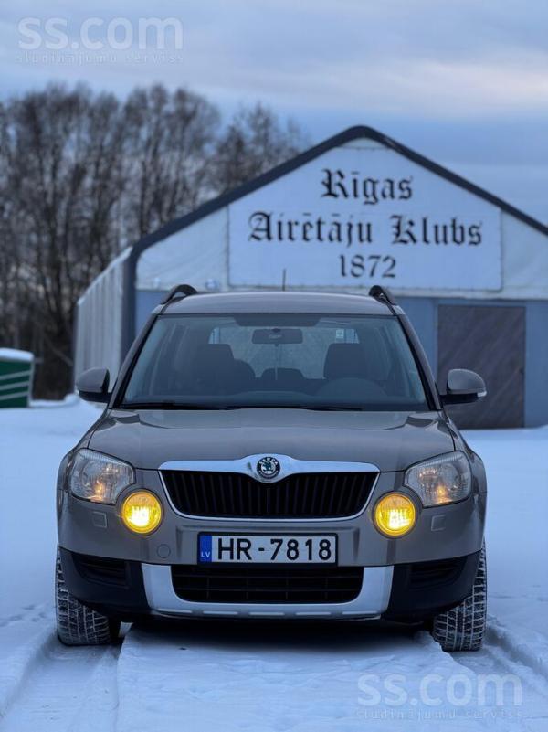 Grey Skoda Yeti 2011 in Riga, with an engine capacity of 1.80 L and mileage of 276 thousand km for 3100 €, photo 3 on AUTOMOTO.COM.LV