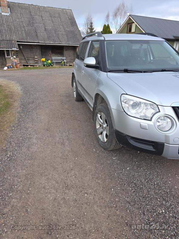 Grey Skoda Yeti 2011 in Tallinn, with an engine capacity of 1.40 L and mileage of 126 thousand km for 5200 €, photo 3 on AUTOMOTO.COM.LV