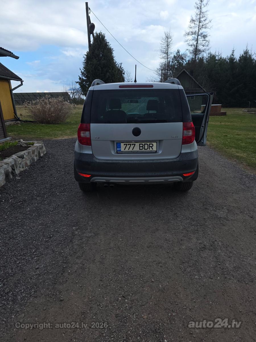 Pelēks Skoda Yeti 2011 Tallina, ar dzinēja tilpumu 1.40 L un nobraukumu 126 tūkst. km par 4900 €, foto 6 vietnē AUTOMOTO.COM.LV