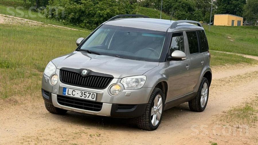 Grey Skoda Yeti 2011 in Aizkraukle, with an engine capacity of 2.00 L and mileage of 420 thousand km for 2970 €, photo 5 on AUTOMOTO.COM.LV