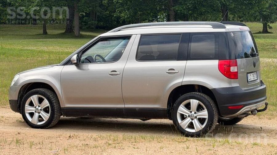 Grey Skoda Yeti 2011 in Aizkraukle, with an engine capacity of 2.00 L and mileage of 420 thousand km for 2970 €, photo 14 on AUTOMOTO.COM.LV