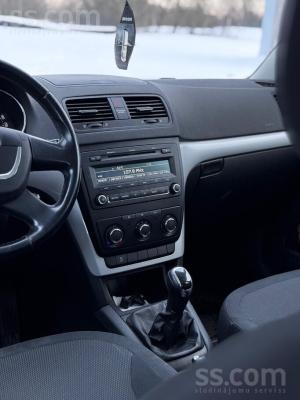 Pelēks Skoda Yeti 2011 Rīga, ar dzinēja tilpumu 1.80 L un nobraukumu 276 tūkst. km par 2650 €, foto 5 vietnē AUTOMOTO.COM.LV