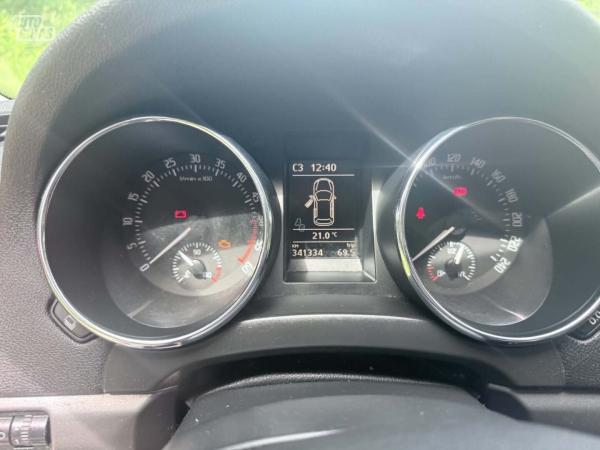 Pelēks Skoda Yeti 2011 Marijampole, ar dzinēja tilpumu 1.60 L un nobraukumu 341 tūkst. km par 3500 €, foto 5 vietnē AUTOMOTO.COM.LV