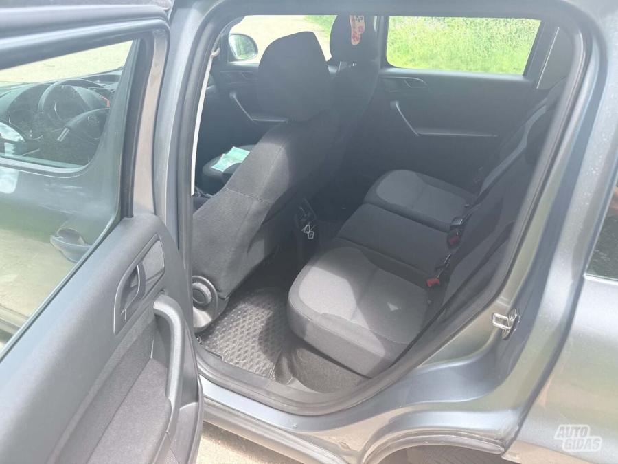 Grey Skoda Yeti 2011 in Marijampole, with an engine capacity of 1.60 L and mileage of 341 thousand km for 3500 €, photo 10 on AUTOMOTO.COM.LV
