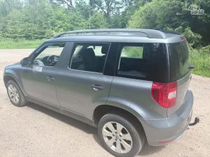Grey Skoda Yeti 2011 in Marijampole, with an engine capacity of 1.60 L and mileage of 341 thousand km for 3500 €, photo 12 on AUTOMOTO.COM.LV