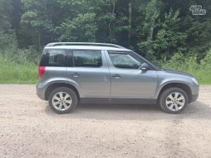 Grey Skoda Yeti 2011 in Marijampole, with an engine capacity of 1.60 L and mileage of 341 thousand km for 3500 €, photo 16 on AUTOMOTO.COM.LV