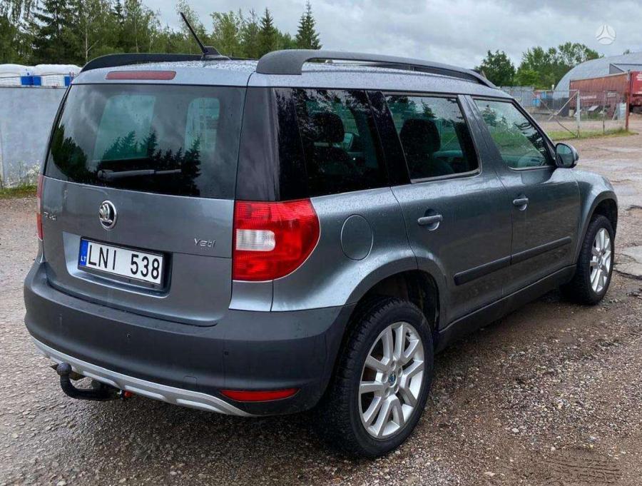 Pelēks Skoda Yeti 2011 Utena, ar dzinēja tilpumu 2.00 L un nobraukumu 383 tūkst. km par 3500 €, foto 10 vietnē AUTOMOTO.COM.LV