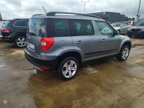 Pelēks Skoda Yeti 2011 Šauļi, ar dzinēja tilpumu 1.60 L un nobraukumu 180 tūkst. km par 4750 €, foto 4 vietnē AUTOMOTO.COM.LV
