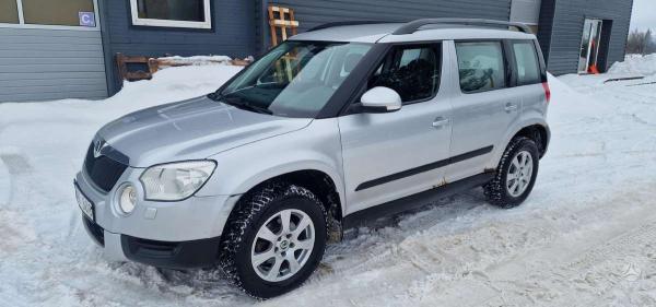 Pelēks Skoda Yeti 2012 Telšiai, ar dzinēja tilpumu 1.97 L un nobraukumu 250 tūkst. km par 3400 €, foto 2 vietnē AUTOMOTO.COM.LV