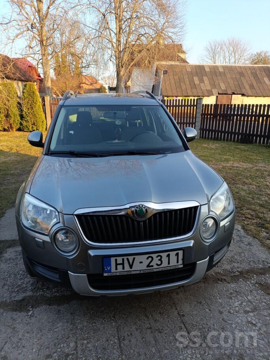 Grey Skoda Yeti 2012 in Talsi, with an engine capacity of 2.00 L and mileage of 120 thousand km for 5800 €, photo 1 on AUTOMOTO.COM.LV