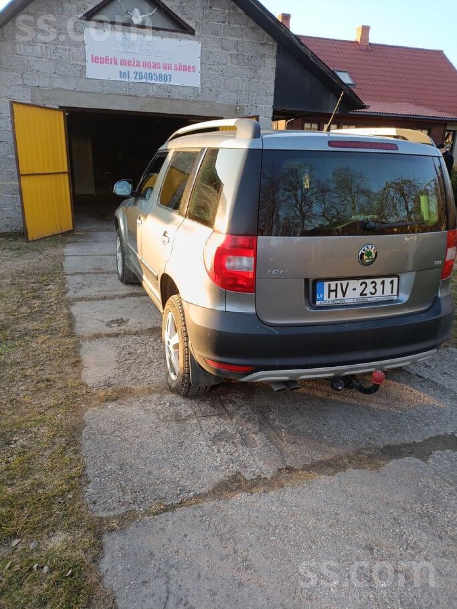 Grey Skoda Yeti 2012 in Talsi, with an engine capacity of 2.00 L and mileage of 120 thousand km for 5800 €, photo 3 on AUTOMOTO.COM.LV