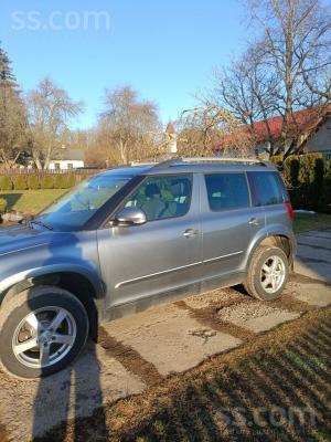 Grey Skoda Yeti 2012 in Talsi, with an engine capacity of 2.00 L and mileage of 120 thousand km for 5800 €, photo 5 on AUTOMOTO.COM.LV