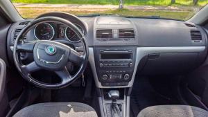 Pelēks Skoda Yeti 2012 Viļņa, ar dzinēja tilpumu 1.20 L un nobraukumu 184 tūkst. km par 4900 €, foto 13 vietnē AUTOMOTO.COM.LV