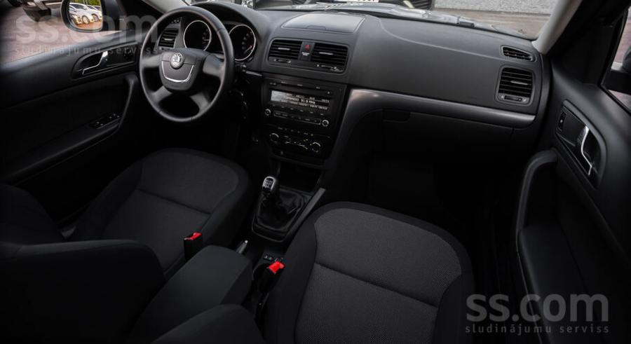 Pelēks Skoda Yeti 2012 Jelgava, ar dzinēja tilpumu 2.00 L un nobraukumu 0 tūkst. km par 4700 €, foto 14 vietnē AUTOMOTO.COM.LV