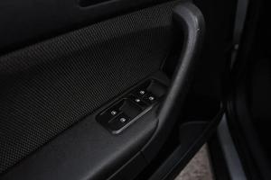 Pelēks Skoda Yeti 2012 Jelgava, ar dzinēja tilpumu 2.00 L un nobraukumu 123 tūkst. km par 4700 €, foto 9 vietnē AUTOMOTO.COM.LV