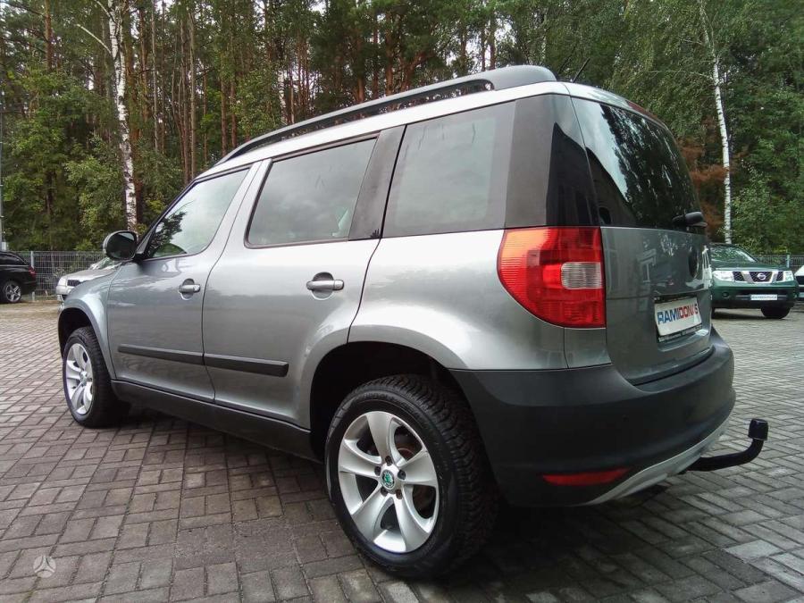 Pelēks Skoda Yeti 2012 Jonava, ar dzinēja tilpumu 1.60 L un nobraukumu 325 tūkst. km par 3300 €, foto 8 vietnē AUTOMOTO.COM.LV
