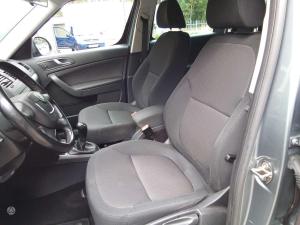 Pelēks Skoda Yeti 2012 Jonava, ar dzinēja tilpumu 1.60 L un nobraukumu 325 tūkst. km par 3300 €, foto 17 vietnē AUTOMOTO.COM.LV