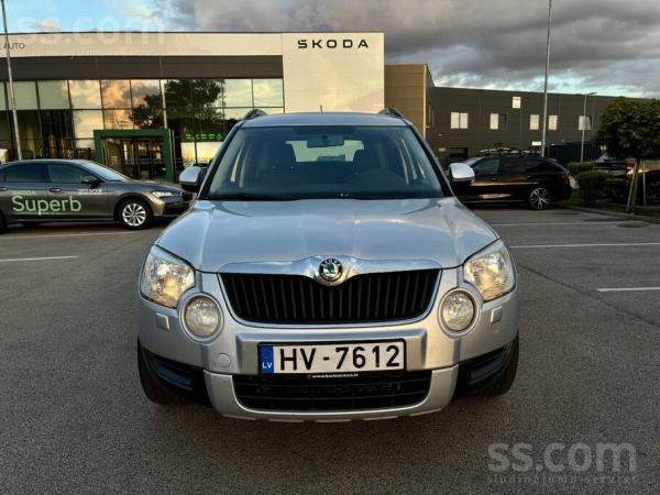 Grey Skoda Yeti 2012 in Riga, with an engine capacity of 1.20 L and mileage of 215 thousand km for 3900 €, photo 3 on AUTOMOTO.COM.LV