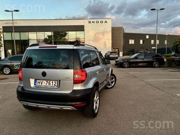 Grey Skoda Yeti 2012 in Riga, with an engine capacity of 1.20 L and mileage of 215 thousand km for 3900 €, photo 5 on AUTOMOTO.COM.LV