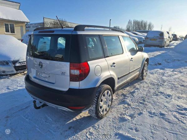 Pelēks Skoda Yeti 2013 Utena, ar dzinēja tilpumu 1.60 L un nobraukumu 253 tūkst. km par 5200 €, foto 4 vietnē AUTOMOTO.COM.LV