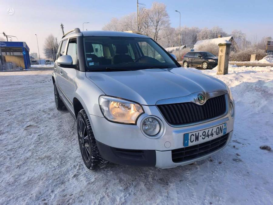 Pelēks Skoda Yeti 2013 Tauragė, ar dzinēja tilpumu 1.97 L un nobraukumu 260 tūkst. km par 3000 €, foto 1 vietnē AUTOMOTO.COM.LV