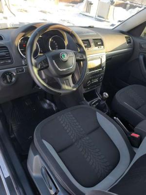 Pelēks Skoda Yeti 2013 Tauragė, ar dzinēja tilpumu 1.97 L un nobraukumu 260 tūkst. km par 3000 €, foto 12 vietnē AUTOMOTO.COM.LV