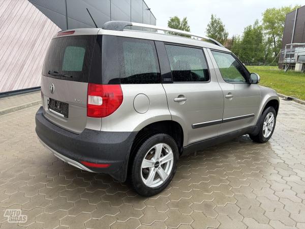 Pelēks Skoda Yeti 2013 Panevēža, ar dzinēja tilpumu 2.00 L un nobraukumu 362 tūkst. km par 3550 €, foto 3 vietnē AUTOMOTO.COM.LV
