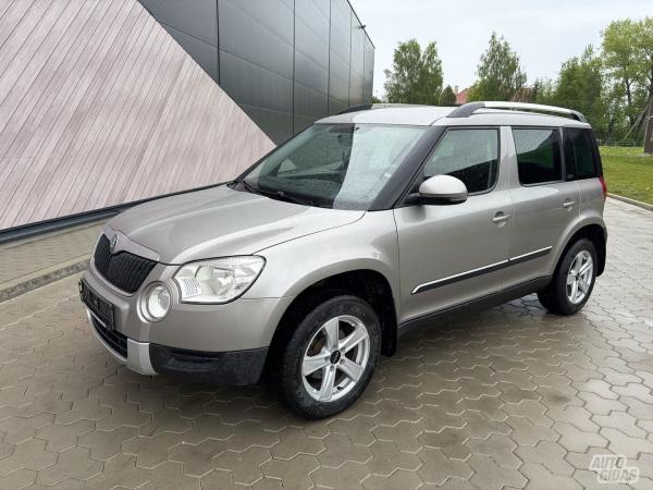 Pelēks Skoda Yeti 2013 Panevēža, ar dzinēja tilpumu 2.00 L un nobraukumu 362 tūkst. km par 3550 €, foto 7 vietnē AUTOMOTO.COM.LV