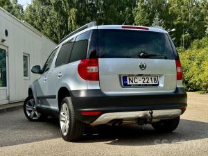 Grey Skoda Yeti 2013 in Riga, with an engine capacity of 1.60 L and mileage of 270 thousand km for 3990 €, photo 5 on AUTOMOTO.COM.LV