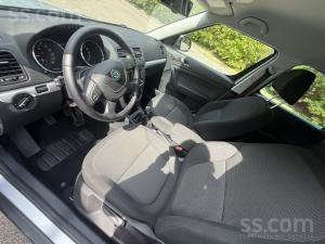 Grey Skoda Yeti 2013 in Riga, with an engine capacity of 1.60 L and mileage of 270 thousand km for 3990 €, photo 8 on AUTOMOTO.COM.LV