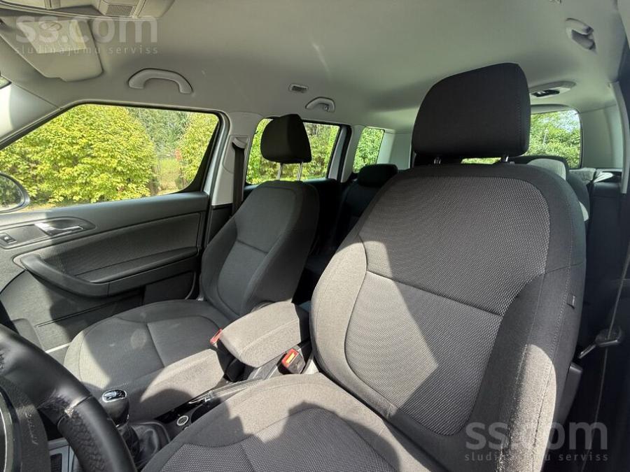 Grey Skoda Yeti 2013 in Riga, with an engine capacity of 1.60 L and mileage of 270 thousand km for 3990 €, photo 10 on AUTOMOTO.COM.LV