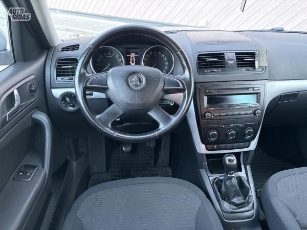 Grey Skoda Yeti 2014 in Panevezys, with an engine capacity of 2.00 L and mileage of 406 thousand km for 4950 €, photo 9 on AUTOMOTO.COM.LV