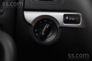 Grey Skoda Yeti 2015 in Riga, with an engine capacity of 2.00 L and mileage of 282 thousand km for 7490 €, photo 16 on AUTOMOTO.COM.LV
