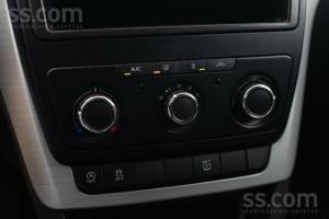 Grey Skoda Yeti 2015 in Riga, with an engine capacity of 2.00 L and mileage of 282 thousand km for 7490 €, photo 19 on AUTOMOTO.COM.LV