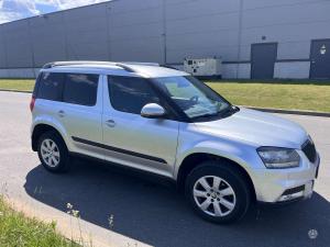 Grey Skoda Yeti 2015 in Vilnius, with an engine capacity of 1.97 L and mileage of 208 thousand km for 7250 €, photo 4 on AUTOMOTO.COM.LV