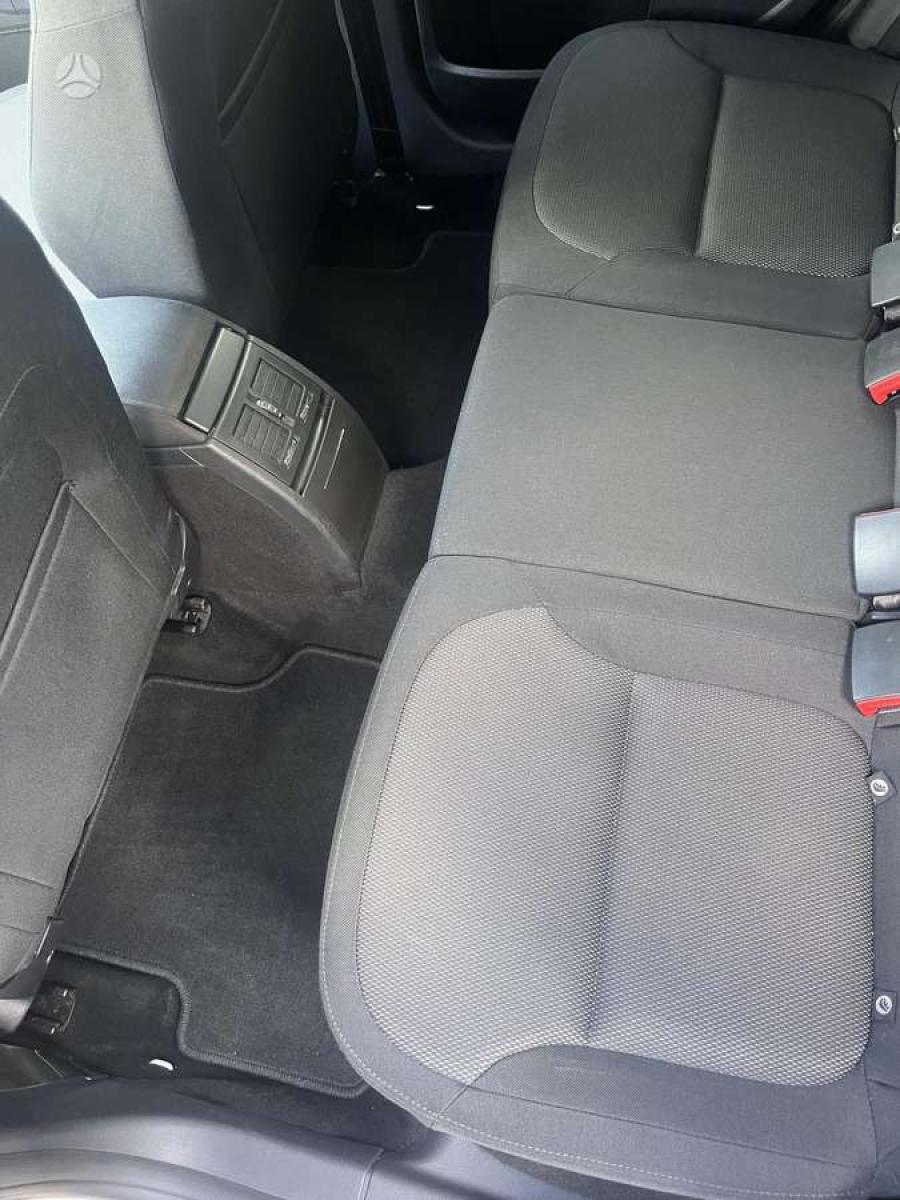 Grey Skoda Yeti 2015 in Vilnius, with an engine capacity of 1.97 L and mileage of 208 thousand km for 7250 €, photo 11 on AUTOMOTO.COM.LV