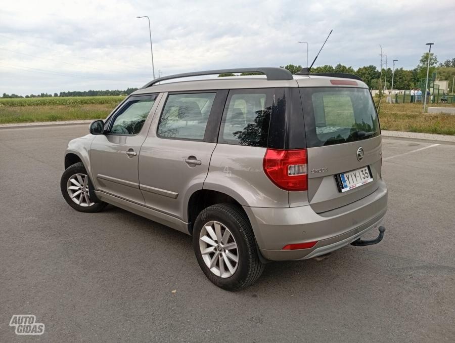 Pelēks Skoda Yeti 2015 Viļņa, ar dzinēja tilpumu 2.00 L un nobraukumu 360 tūkst. km par 5200 €, foto 5 vietnē AUTOMOTO.COM.LV