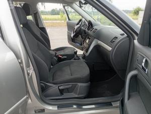 Pelēks Skoda Yeti 2015 Viļņa, ar dzinēja tilpumu 2.00 L un nobraukumu 360 tūkst. km par 5200 €, foto 15 vietnē AUTOMOTO.COM.LV