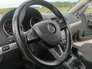 Pelēks Skoda Yeti 2015 Viļņa, ar dzinēja tilpumu 2.00 L un nobraukumu 360 tūkst. km par 5200 €, foto 22 vietnē AUTOMOTO.COM.LV