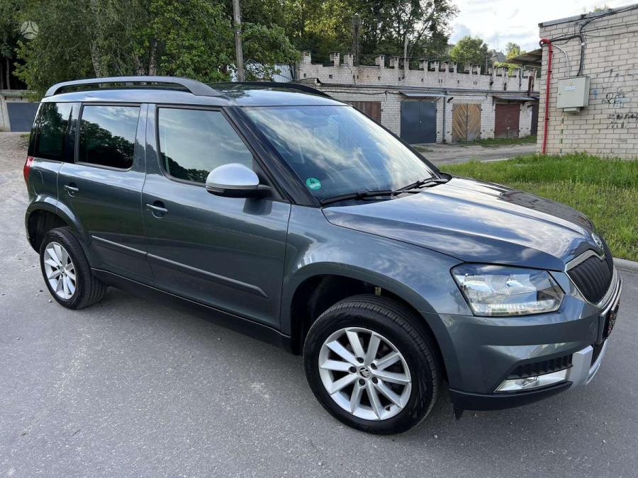 Grey Skoda Yeti 2015 in Prienai, with an engine capacity of 1.20 L and mileage of 280 thousand km for 4150 €, photo 4 on AUTOMOTO.COM.LV