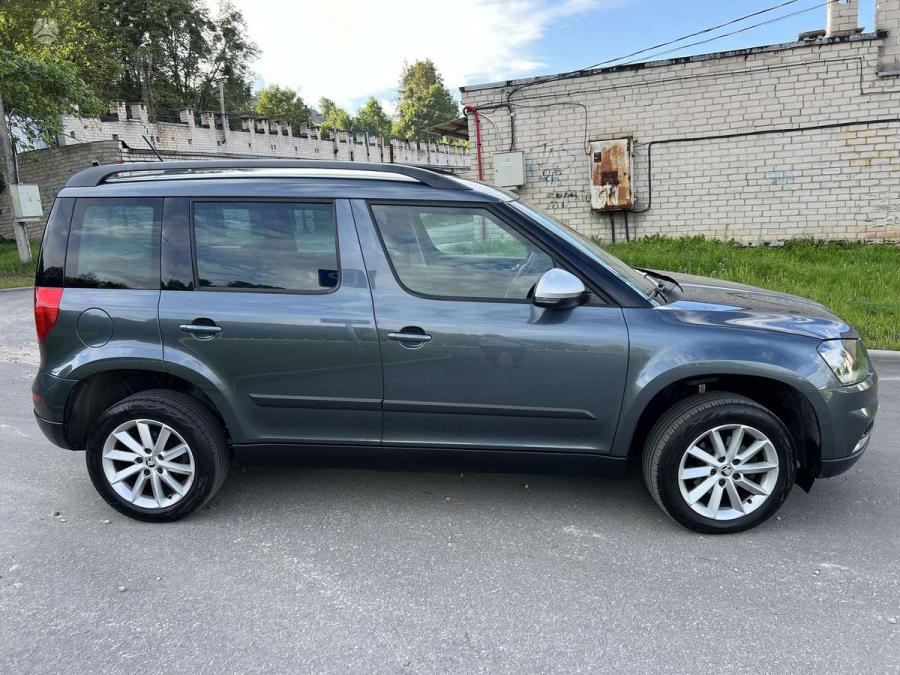 Grey Skoda Yeti 2015 in Prienai, with an engine capacity of 1.20 L and mileage of 280 thousand km for 4150 €, photo 5 on AUTOMOTO.COM.LV