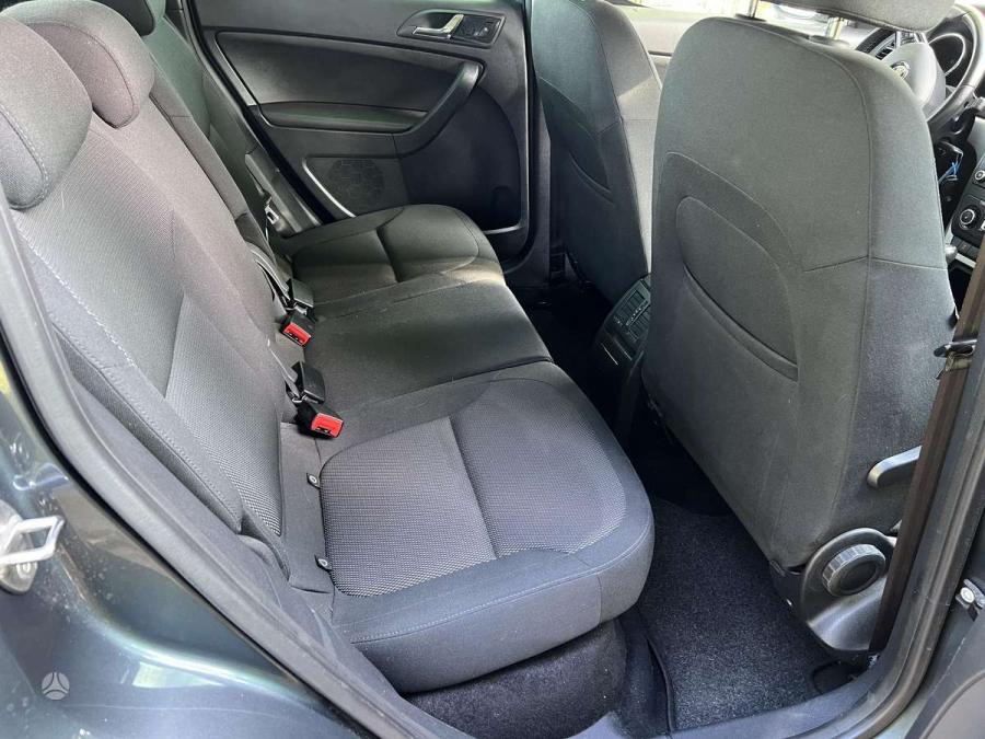 Grey Skoda Yeti 2015 in Prienai, with an engine capacity of 1.20 L and mileage of 280 thousand km for 4150 €, photo 11 on AUTOMOTO.COM.LV