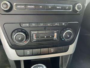 Grey Skoda Yeti 2015 in Prienai, with an engine capacity of 1.20 L and mileage of 280 thousand km for 4150 €, photo 17 on AUTOMOTO.COM.LV